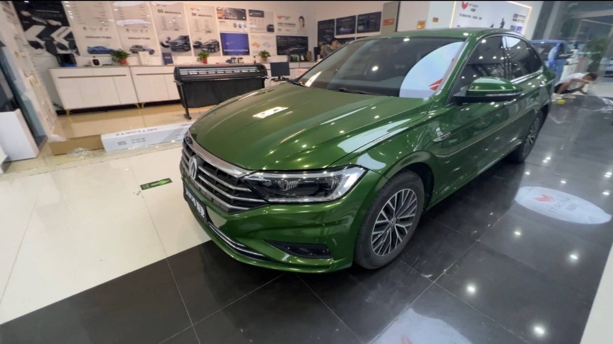 Volkswagen car Super Bright Metal Mamba Green Color changing film ...